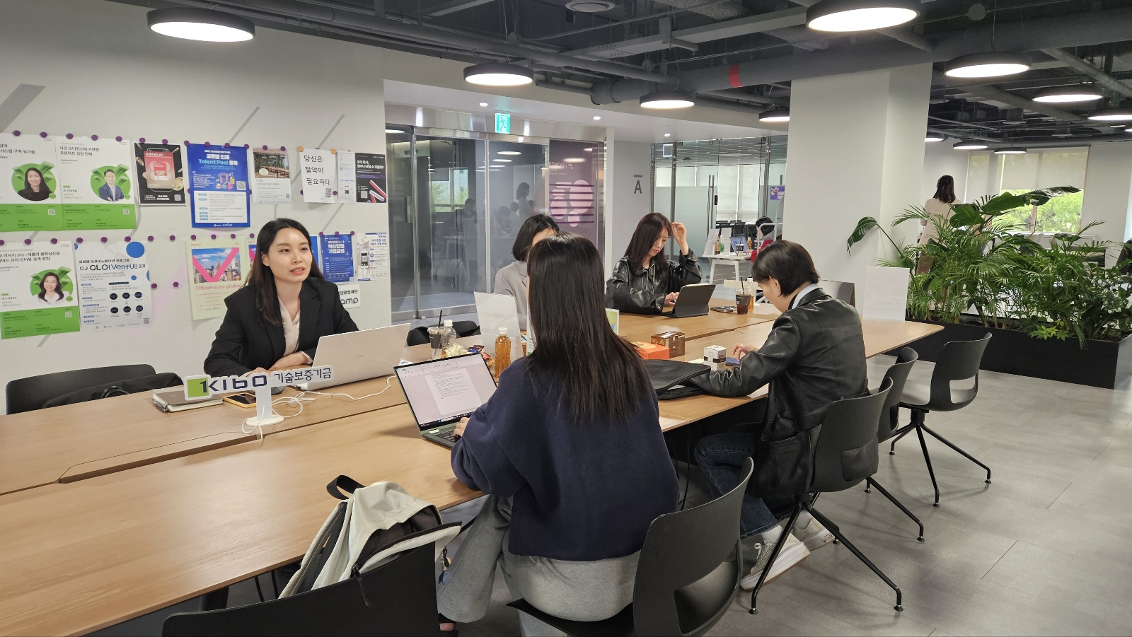 디캠프가 금융‧공공조달 상담 서비스 시작한 이유 뉴스레터로 만나는 스타트업 투자 리포트 ‘스타트업레시피